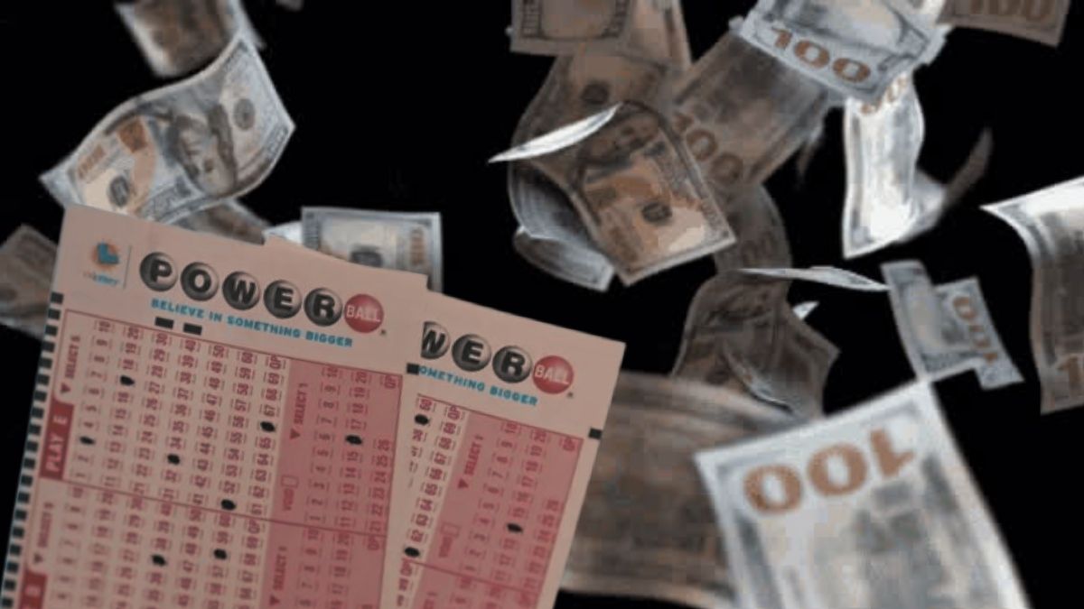 Someone in US just won $1.08 billion Powerball lottery. How much money ...