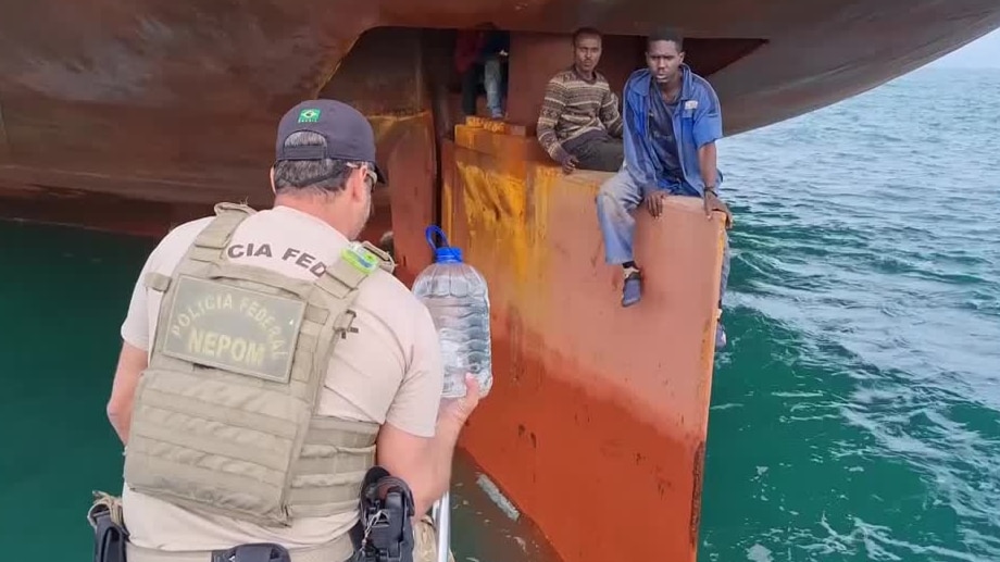 4 Nigerians spent 14 days on ship rudder hoping to get to Europe. They ...