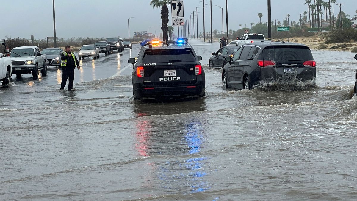 Tropical storm Hilary: Thousands evacuated as California braces for ...