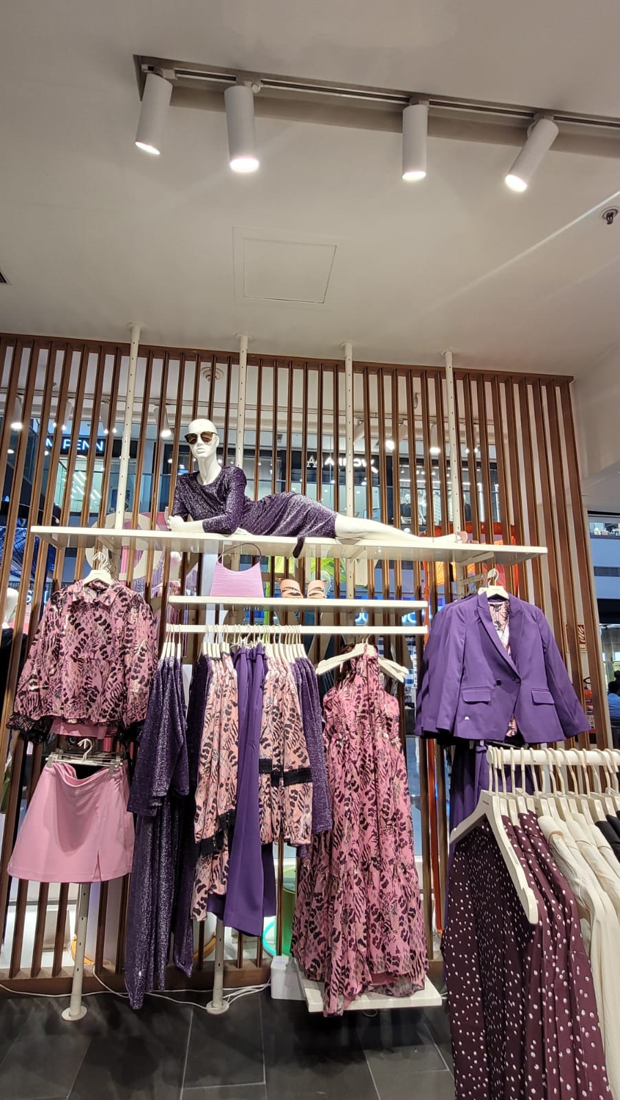 I went to 7 brands to spot Fall-Winter 2023 fashion trends, and here's ...