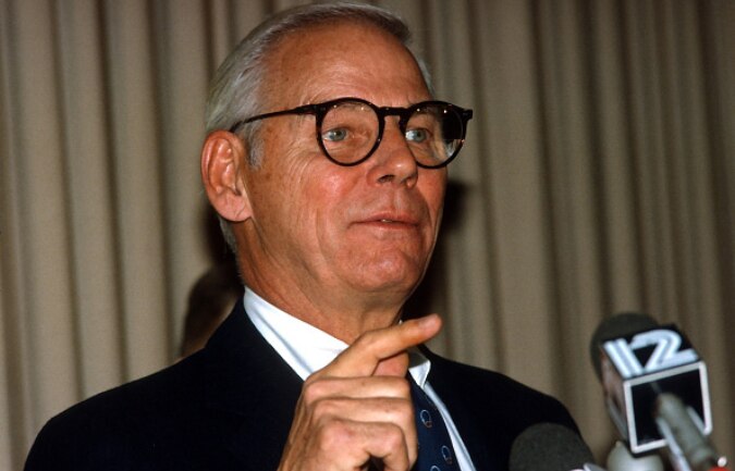 With The Railway Men trending in Netflix Top 10, the story of Warren ...