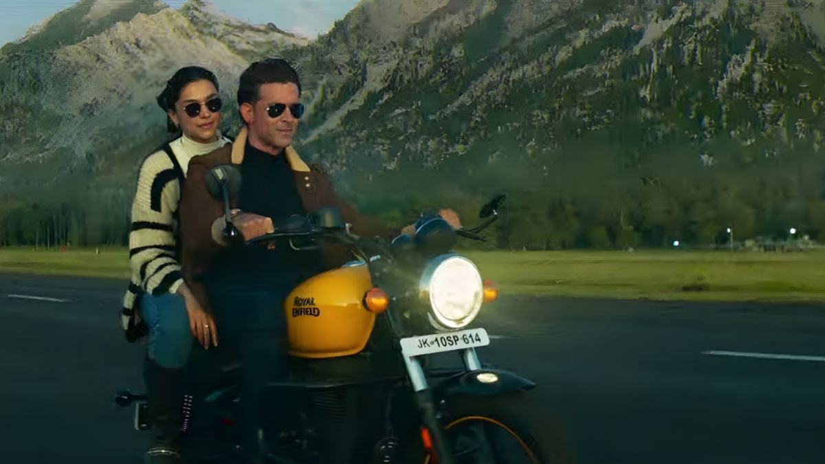 Hrithik Roshan and Deepika Padukone in Fighter teaser give Bollywood ...