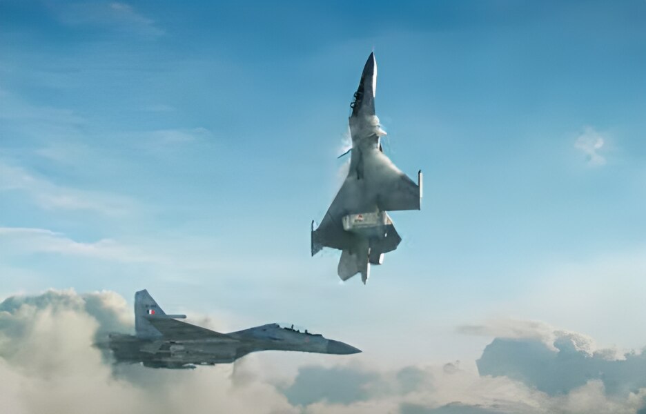 Hrithik Roshan and Deepika Padukone in Fighter teaser give Bollywood ...