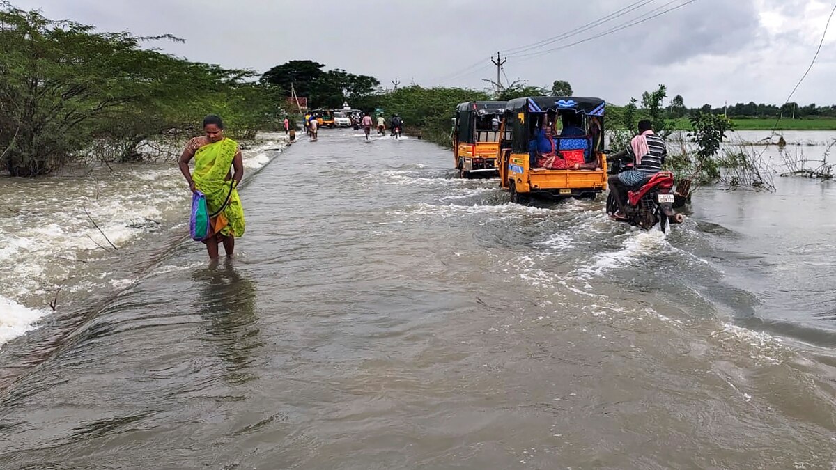 8 dead as Chennai battles floods, Cyclone Michaung heads for Andhra Pradesh landfall