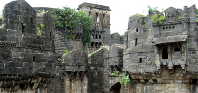 Maharashtra's crumbling reminders of history