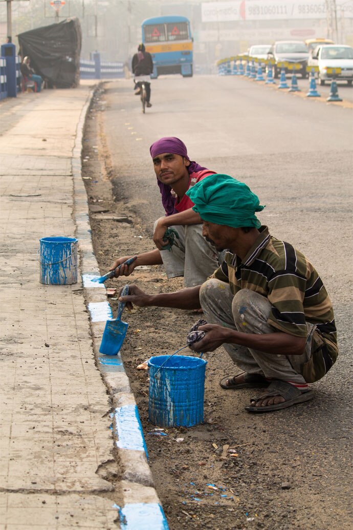 Why Kolkata's Dhakuria bridge's blue and white makeover is absurd