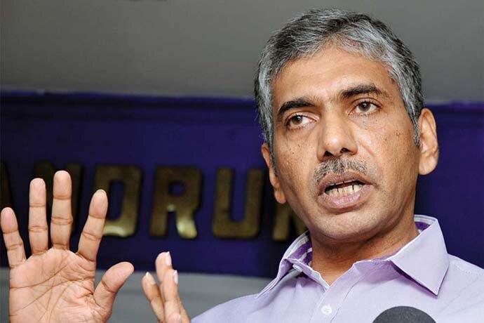 Why was honest cop Jacob Thomas sacked by the CM in Kerala?