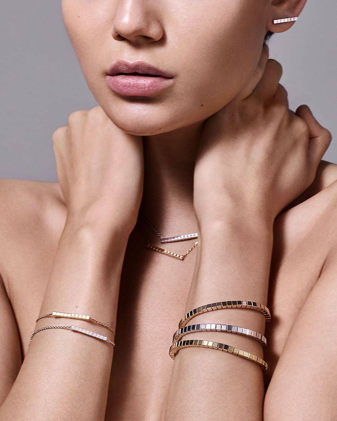7 Modern Bracelets For The Minimalist Bride