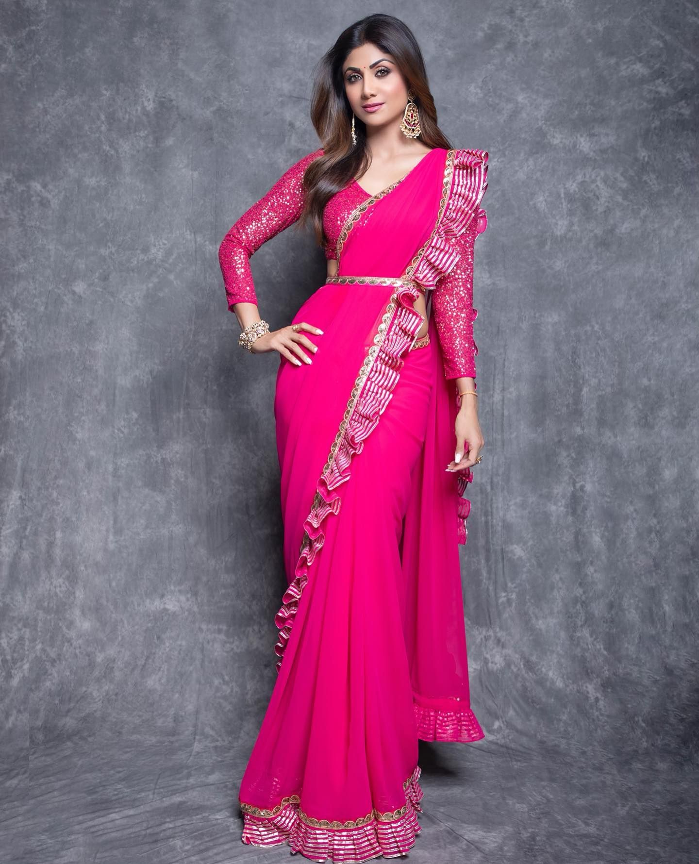 20 Gorgeous Ways to Style Your Wedding Sari