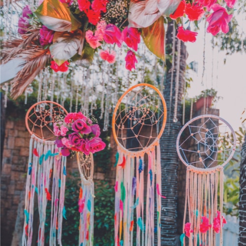 Expert tips to host the perfect boho-chic celebration