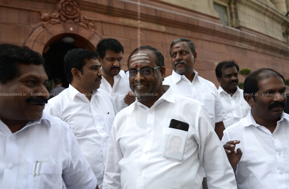 Buy Tamil Nadu MPs Pictures, Images, Photos By Chandradeep Kumar ...