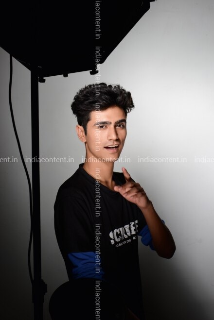 Buy Drag Queen Pictures, Images, Photos By Bandeep Singh - Exclusive pictures