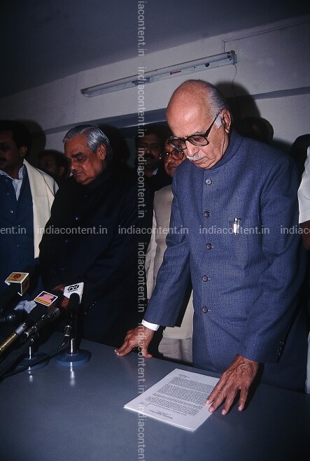 Buy Lal Krishna Advani Pictures, Images, Photos By India Today ...