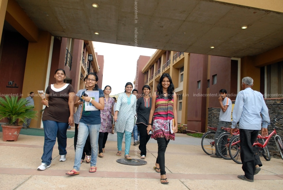 Buy Students of NIIT University Neemrana in Rajasthan Pictures, Images ...