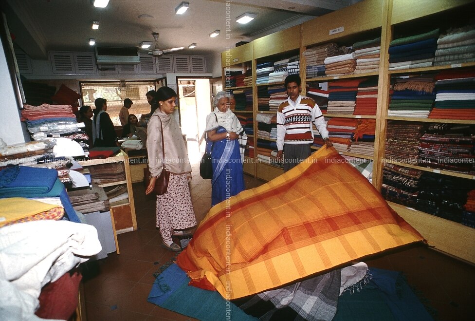 Buy FAB INDIA Pictures, Images, Photos By SHOME BASU - Archival pictures