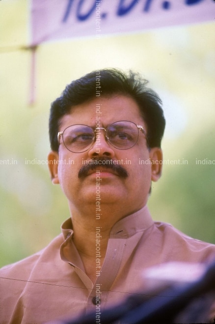 Buy Tariq Anwar Pictures, Images, Photos By Sipra Das - Archival pictures