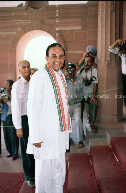 Buy SUBRAMANIAM SWAMY Pictures, Images, Photos By SAIBAL DAS - Archival ...