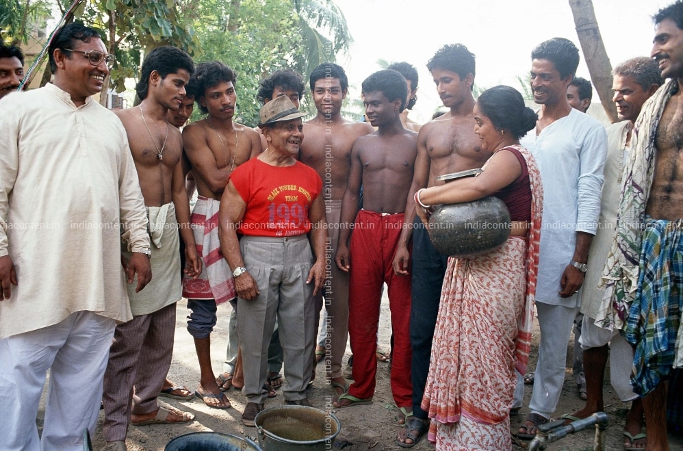 Buy MANOHAR AICH Pictures, Images, Photos By SAIBAL DAS - Archival pictures