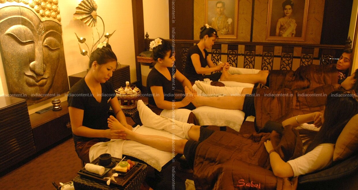 Buy SABAI FOOT SPA Pictures, Images, Photos By MANDAR DEODHAR ...