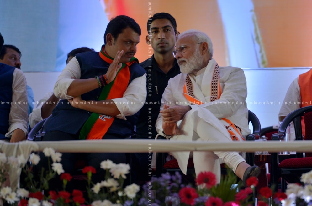 Buy Narendra Modi addresses Mumbai Rally Pictures, Images, Photos By ...