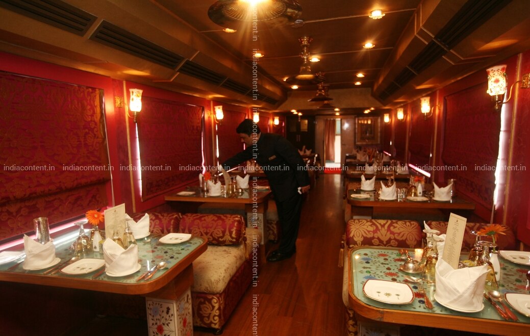 Buy Inside Royal Rajasthan on Wheel Luxury Train Pictures, Images ...