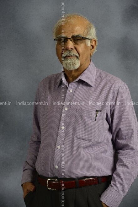 Buy Surjit Bhalla Pictures, Images, Photos By Rajwant Rawat - News pictures