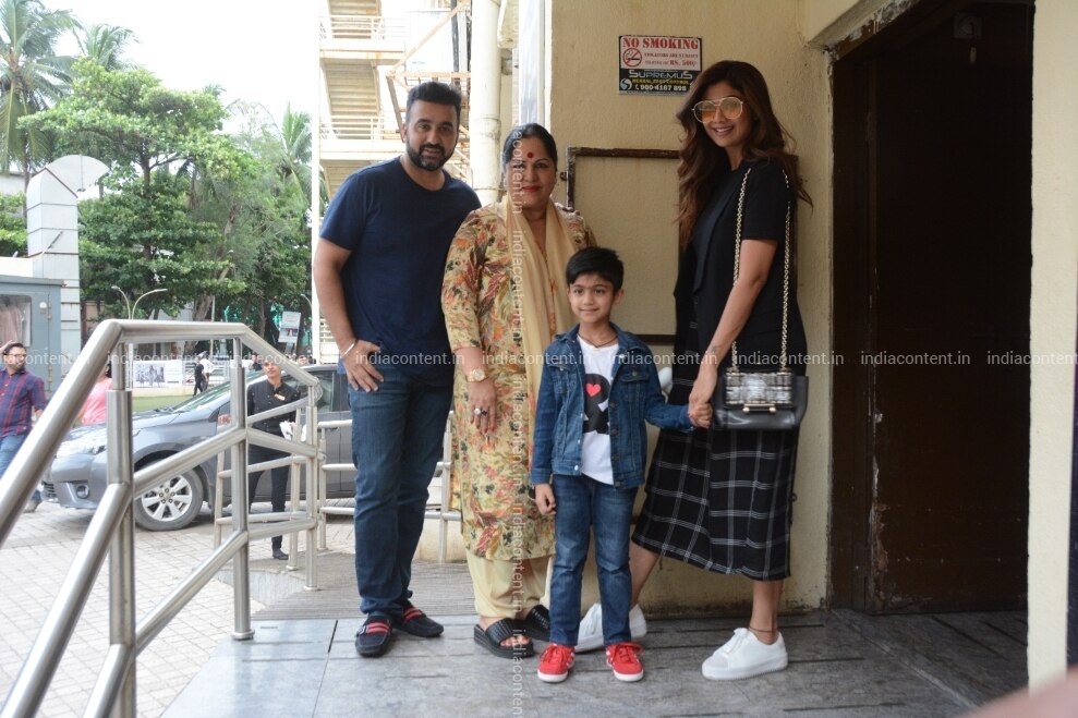 Buy RAJ KAPOOR Pictures, Images, Photos By PRAMOD PUSHKARNA - Archival ...