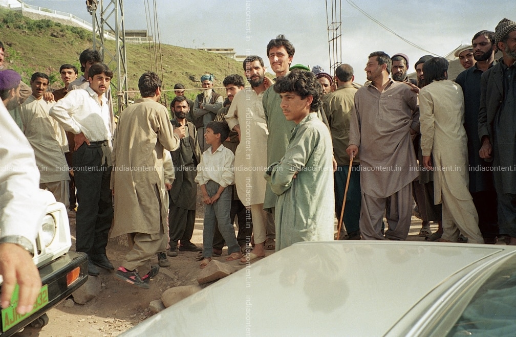 Buy PEOPLE OF POK-PAKISTAN OCCUPIED KASHMIR Pictures, Images, Photos By ...