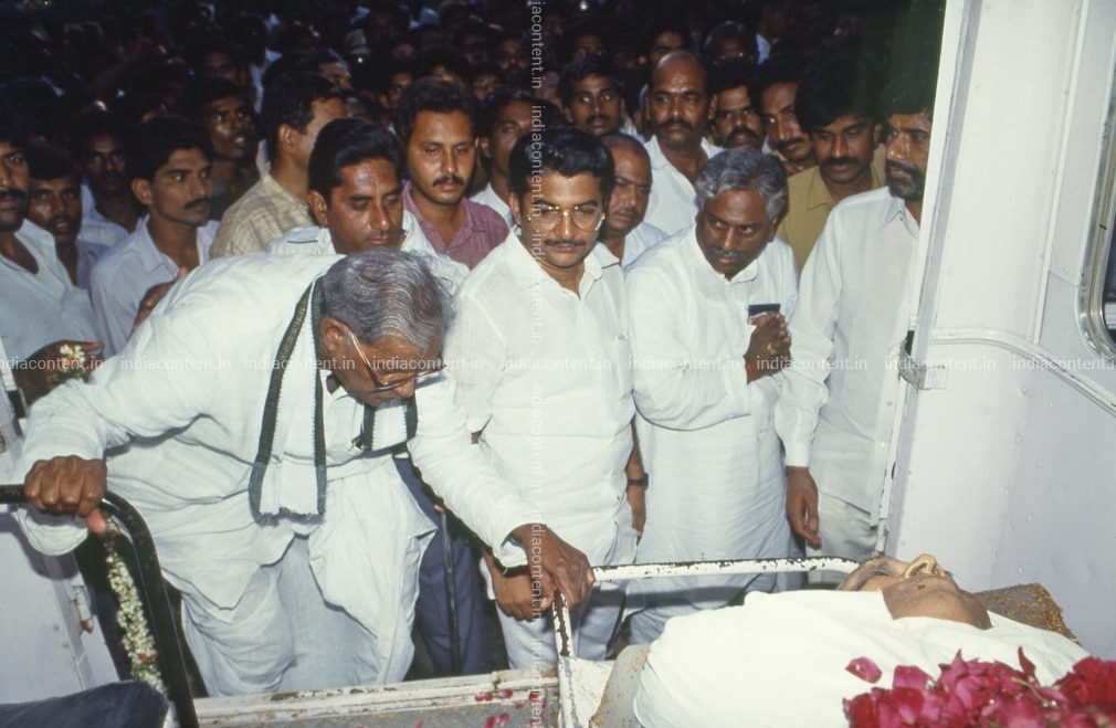 Buy P SIVA REDDY DEAD BODY FROM CUDDAPAH Pictures, Images, Photos By ...