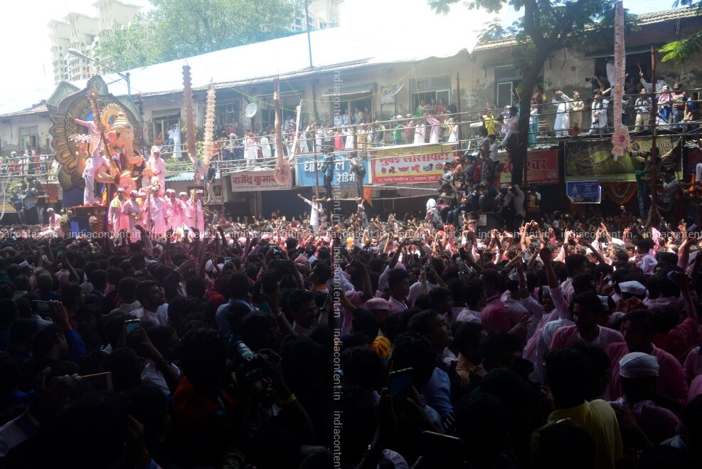 Buy Ganesh immersion procession Pictures, Images, Photos By Mandar ...