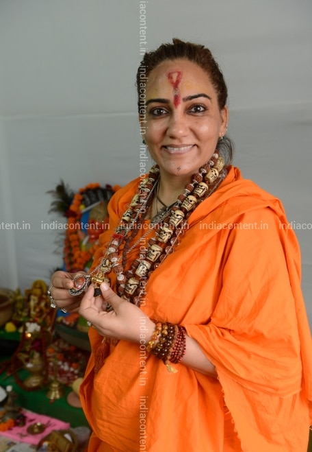 Buy KUMBH MELA STORY Pictures, Images, Photos By Mandar Deodhar ...