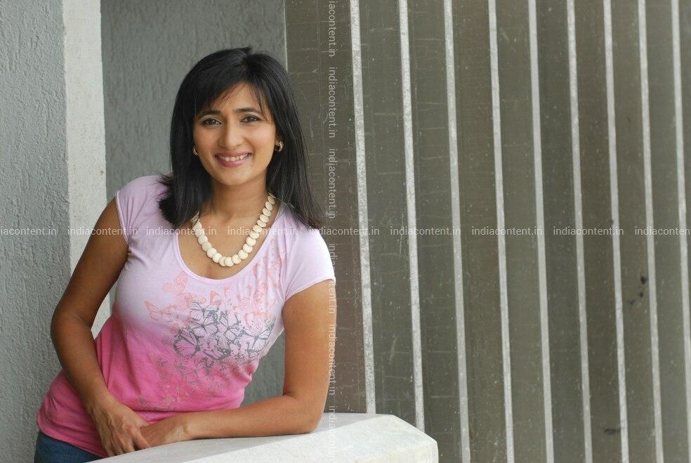 Buy SCHAUNA CHAUHAN SALUJA Pictures, Images, Photos By MANDAR DEODHAR ...