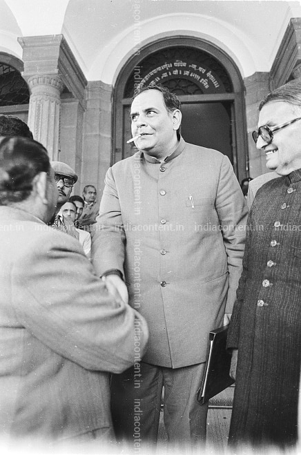 Buy Arun Nehru Pictures, Images, Photos By India Today - Archival pictures