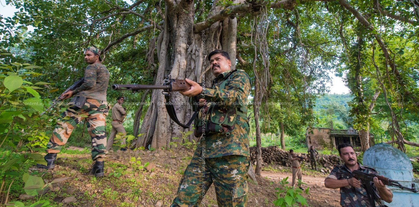 Buy Chitrakoot dacoits Pictures, Images, Photos By Maneesh Agnihotri ...