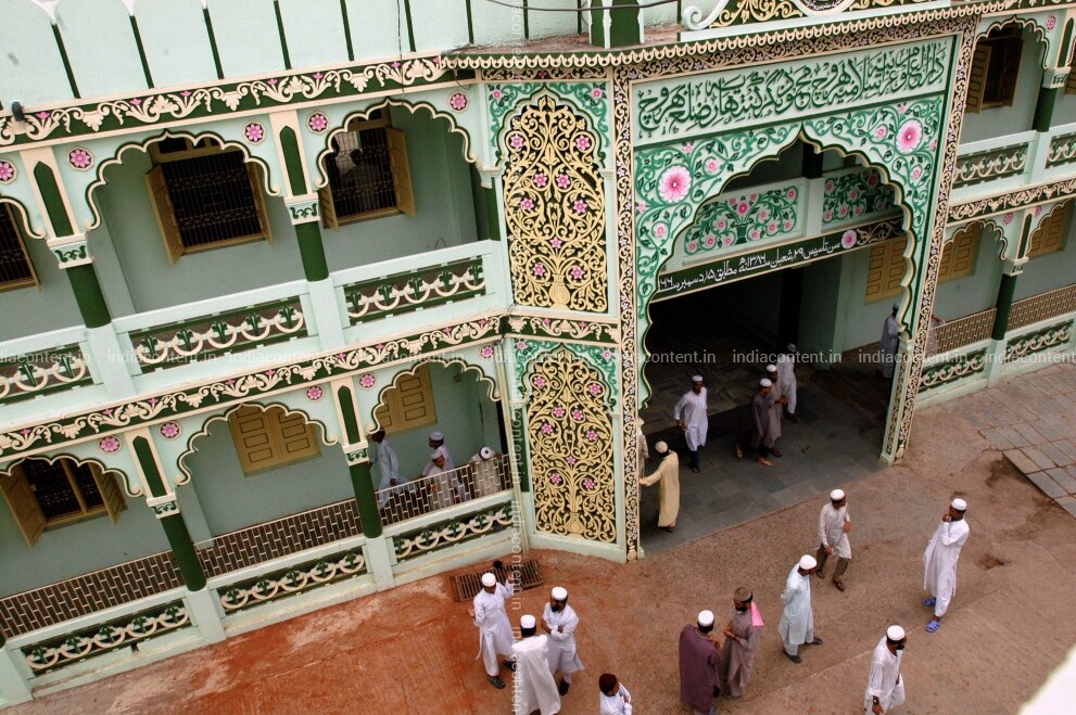 Buy SCHOOL AND MADARSA IN BHARUCH Pictures, Images, Photos By SHAILESH ...