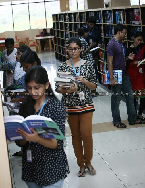 Buy Vellore Institute of Technology VIT 33 Pictures, Images, Photos By ...