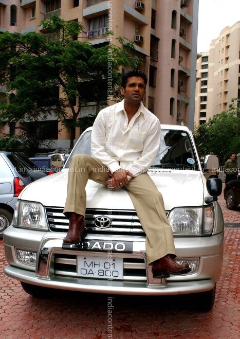 sunil shetty car