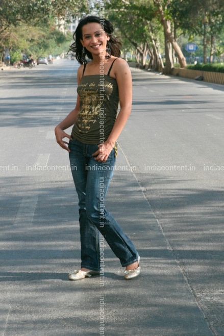 Buy POONAM JOSHI Pictures, Images, Photos By BHASKAR PAUL - News pictures