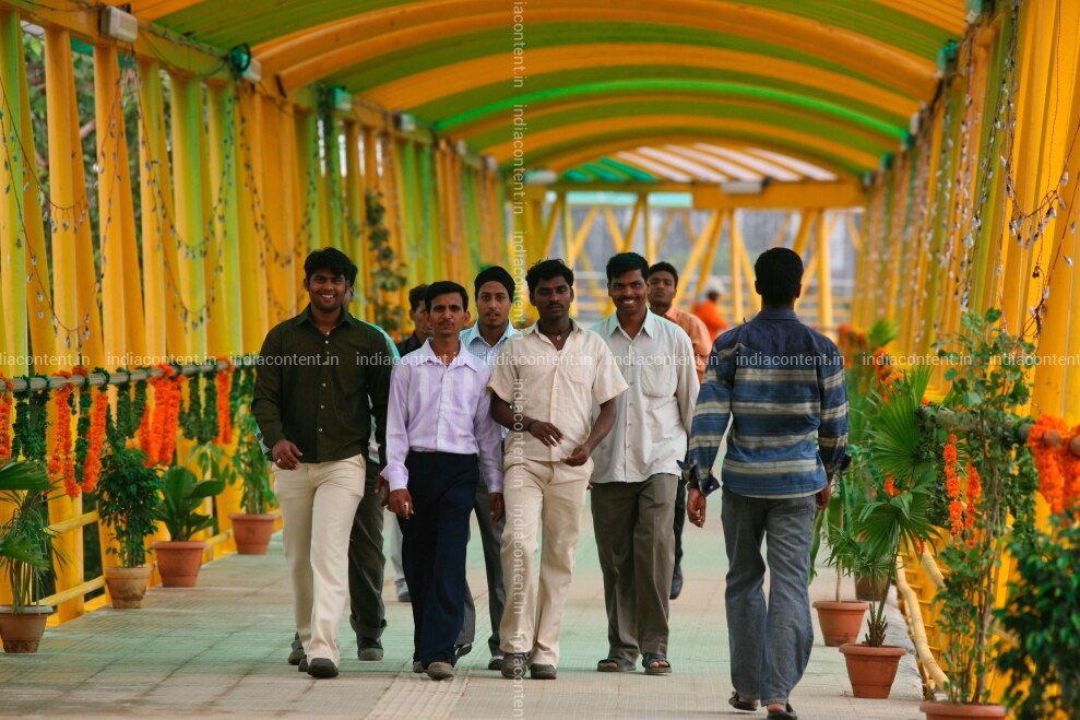 Buy SKYWALK Pictures, Images, Photos By BHASKAR PAUL - News pictures