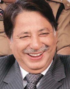 Tainted J&K minister retains ministerial berth - India Today