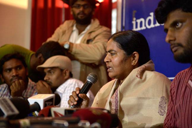 Smriti Irani spreading lies, why is no action being taken against her ...