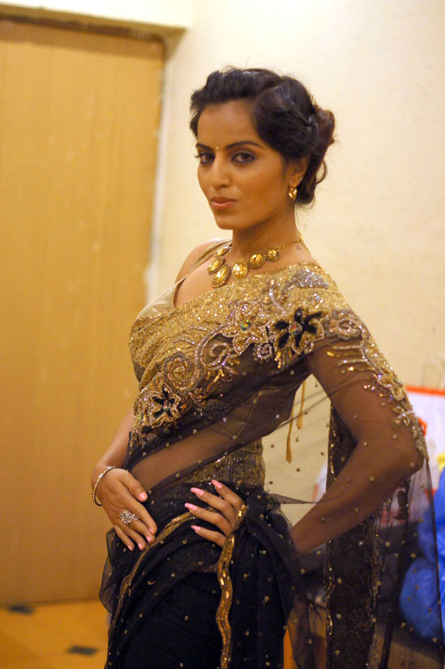 Now Meghna Patel wears saree for Narendra Modi!