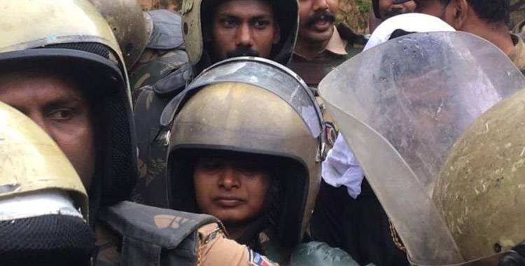 सबरीमाला में औरतें घुसीं तो बंद कर देंगे मंदिर: मुख्य पुजारी