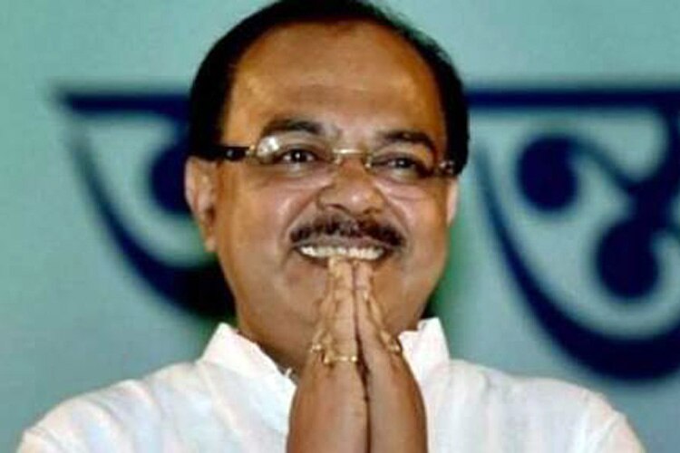 ममता बनर्जी के करीबी नेता, जिनके बेडरूम में घुस लोकल मीडिया चटकारे लेता रहा