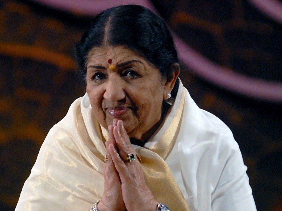 लता ने 78 साल के करियर में गाए 30 हजार गाने - Lata mangeshkar famous ...
