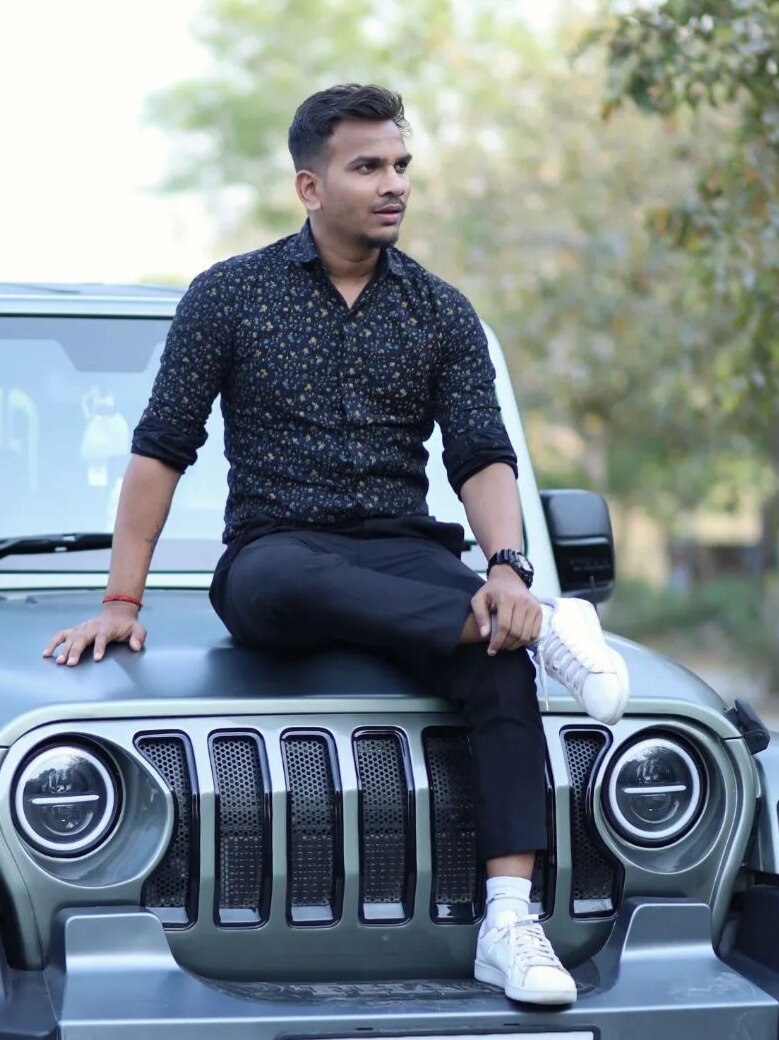 Videos बनाकर UP के लड़के ने 6 महीने में कमाए 40 लाख! - Youtuber satish ...