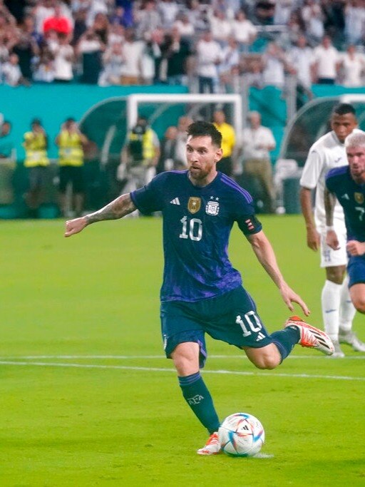 Messis favourites for FIFA World Cup