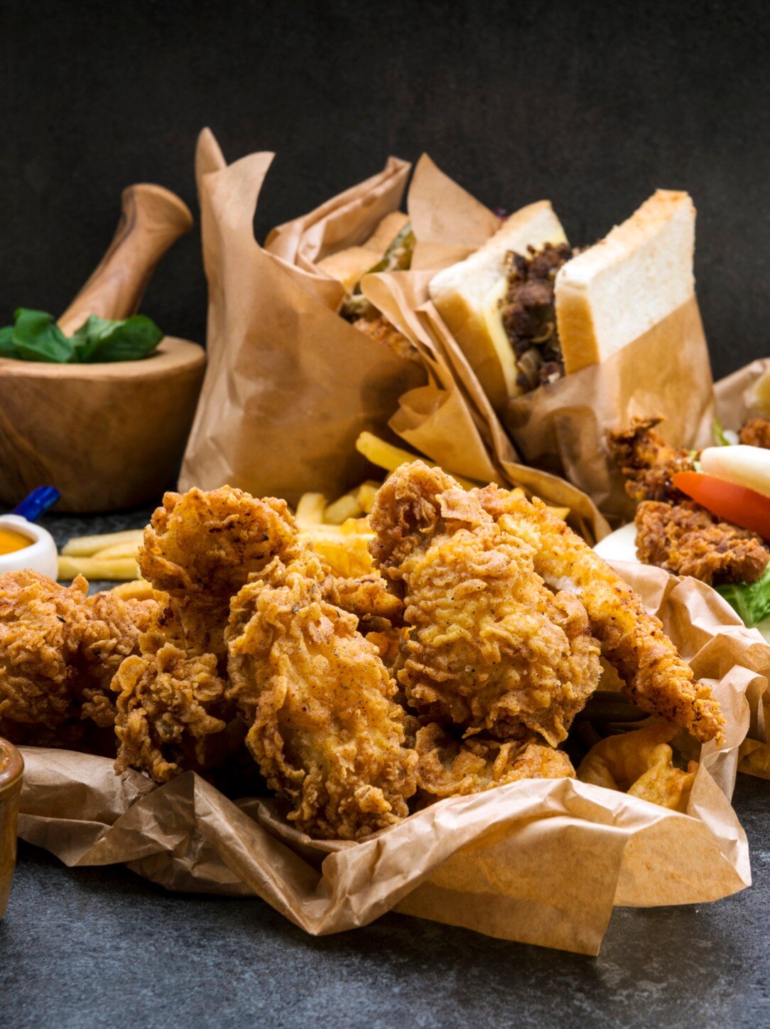 क्रिस्पी नहीं बनता फ्राइड चिकन तो अपनाएं ये टिप्स - Fried chicken ...