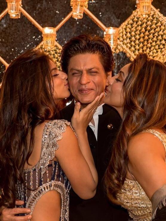 Complete family man-Shah Rukh Khan