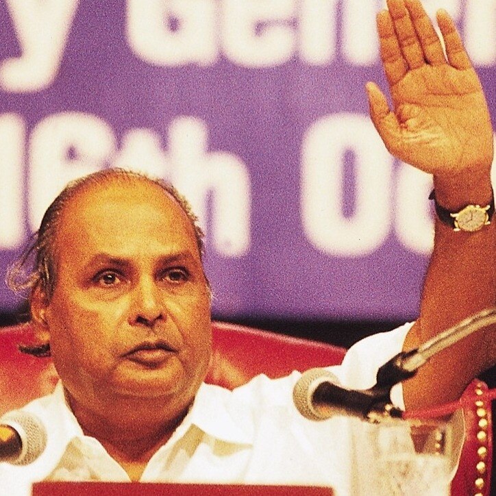 अडानी जैसे संकट में फंसे थे धीरूभाई...फिर 3 दिन शेयर बाजार ही बंद करवा ...